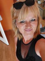 Andrea, 55 éves Budapest I. kerületi társkereső nő (218110)